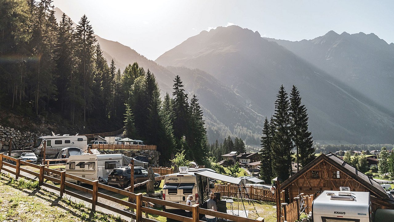 AQUA DOME & Naturcamping Tirol – Wellness im Ötztal erleben